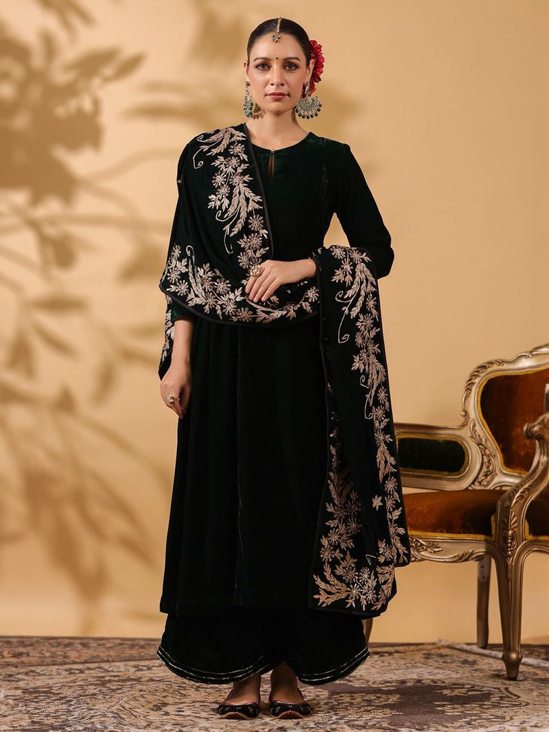 The Loom 8 Velvet Sets That Are Major Outfit Goals