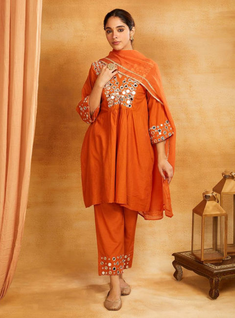 Makar Sankranti Special Collection 2026 - New Year Sale - The Loom ...