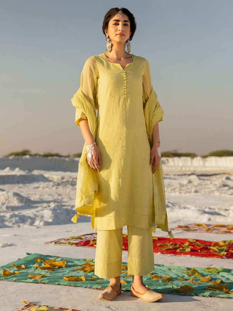 Check Out The Loom 4 Stunning Suit Sets for Engagements—Curated Just for You