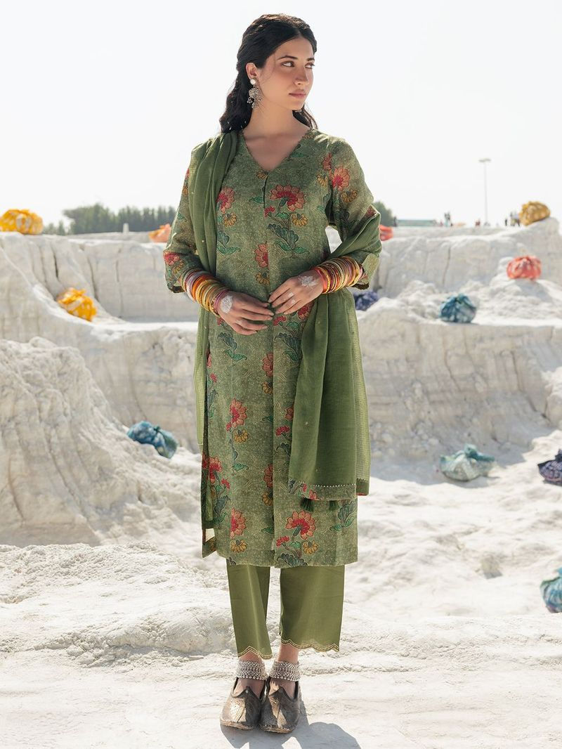 The Ultimate Summer Suit Sets Guide for Festive Slay