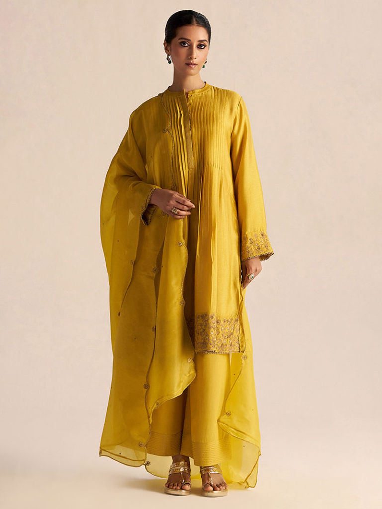 The Loom Suit Sets for Haldi Function 2025-2026 | Every Bride Must See