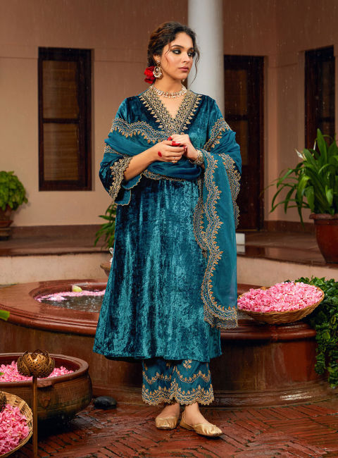 Slay the Shaadi: Top 4 Wedding Sharara Suit Sets You Need Right Now