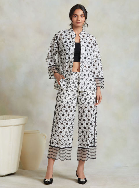 The Loom Suit Sets for Haldi Function 2025-2026 | Every Bride Must See