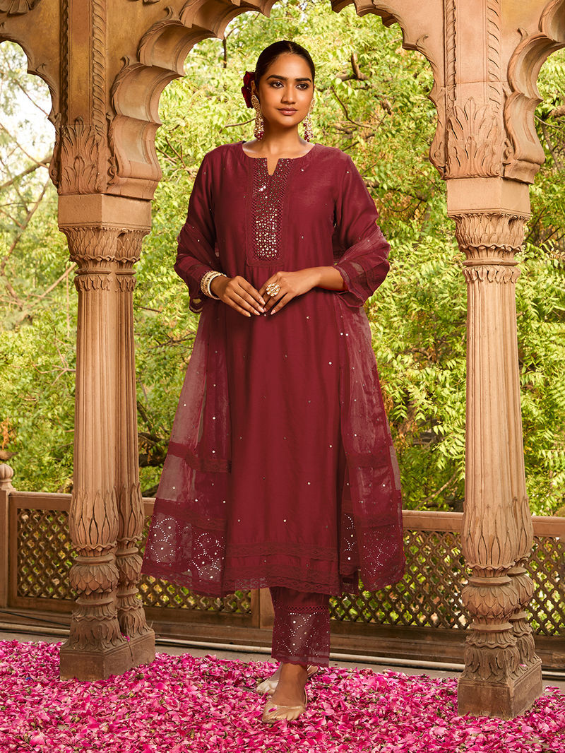 How Are Kurta Sets Changing Modern Women’s Wear Trends - The Loom ...