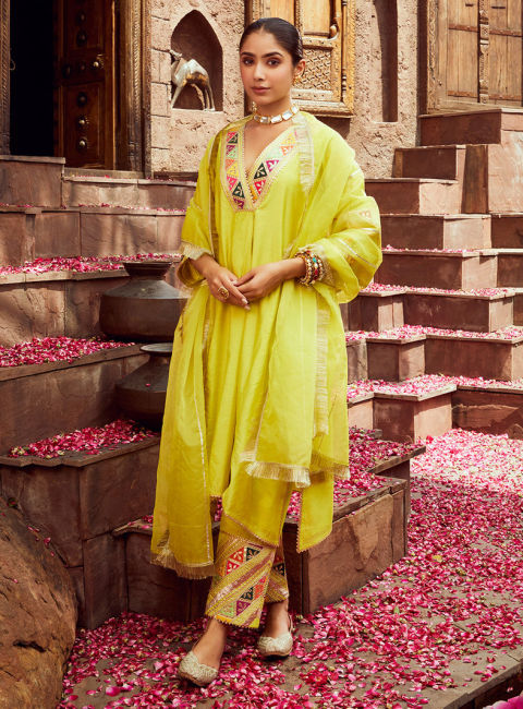 The Ultimate Shivratri Kaftan with pants Checklist for Festive Vibes 2026