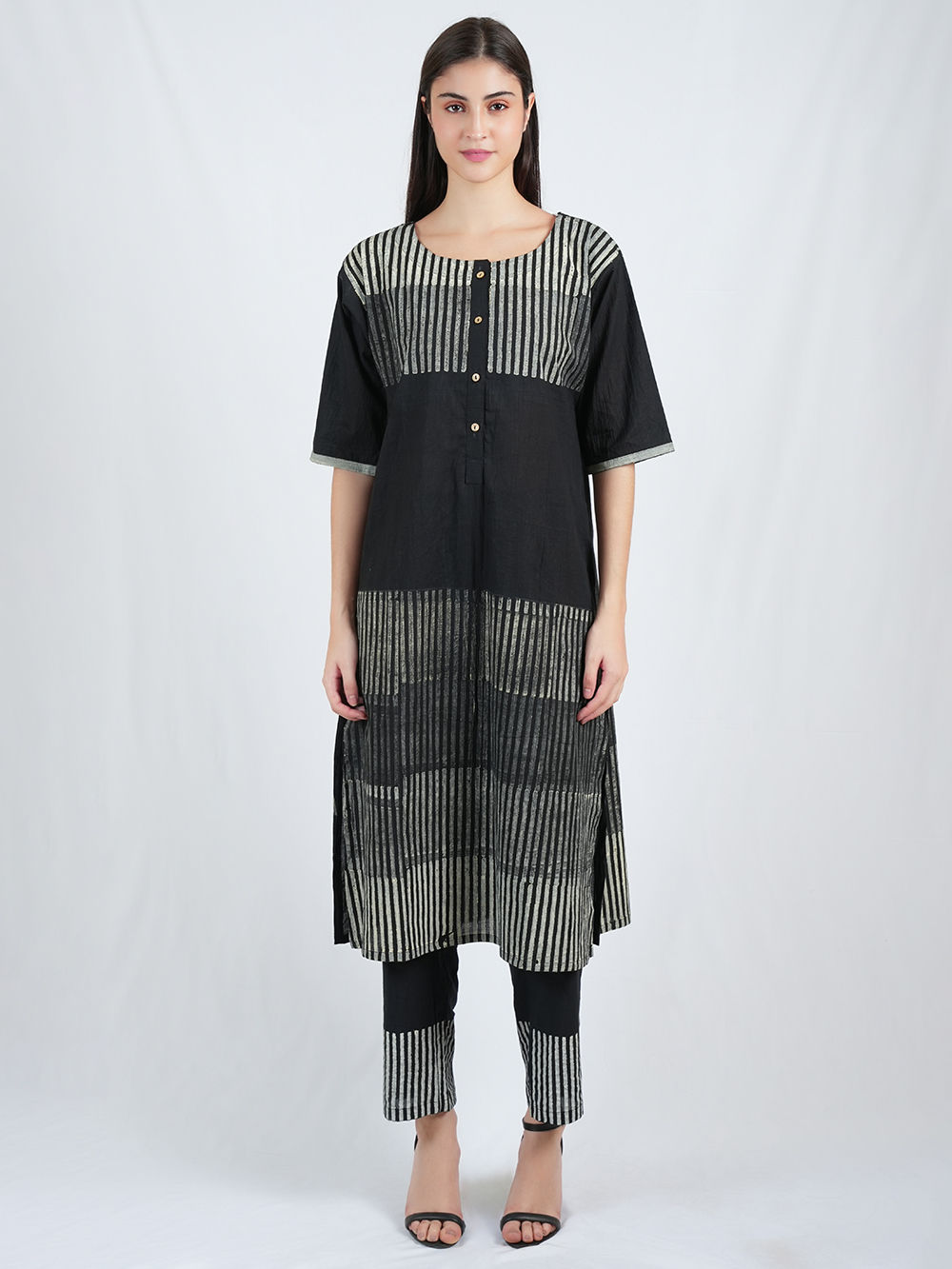 Buy Designer Hand Block Printed Kurtas for Women | The Loom