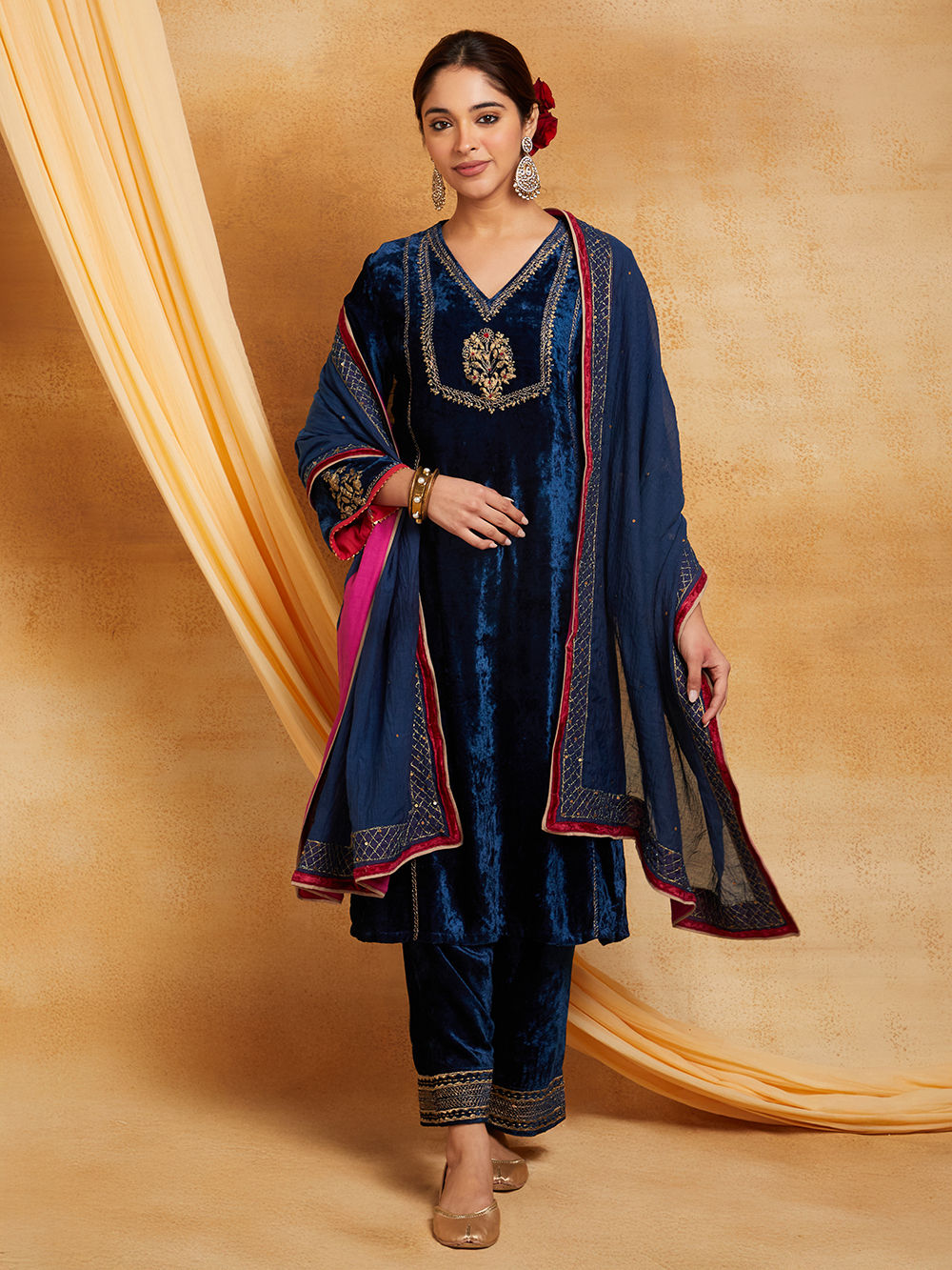 Voilet Embroidered Velvet Suit Set Of 3