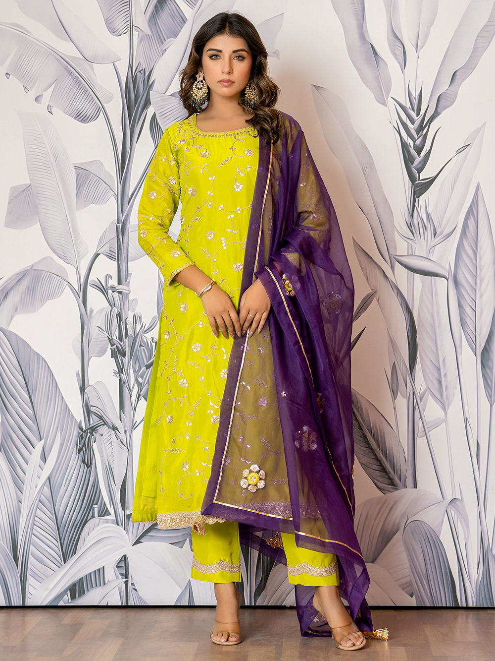 Green Hand Embroidered Silk Suit - Set of 4