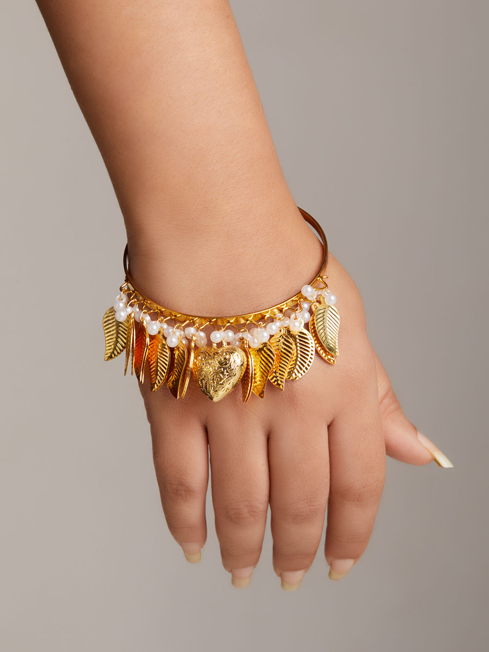 Gold Toned Handcrafted Metal Passa