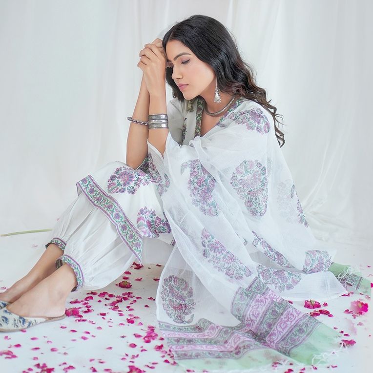 The Loom - Online Shopping For Women Clothing & Accessories